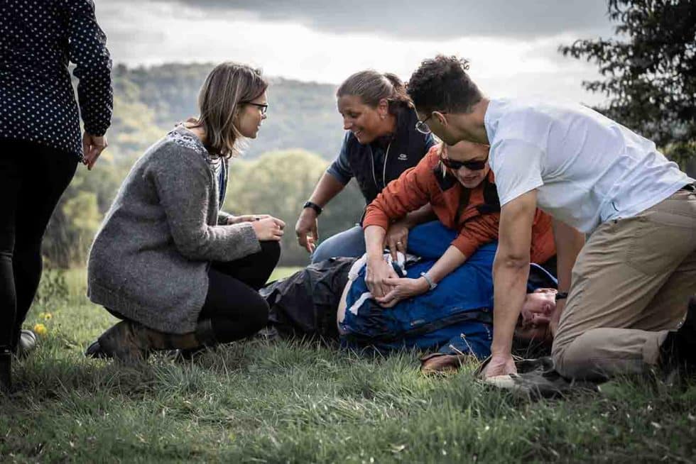 Outdoor First Aid 8 Hour Course - Emergency Life Support Team